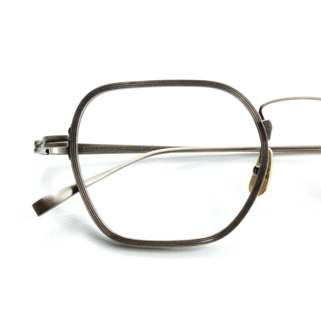 Kaneko Gankyo KJ52 : Iconic Lab